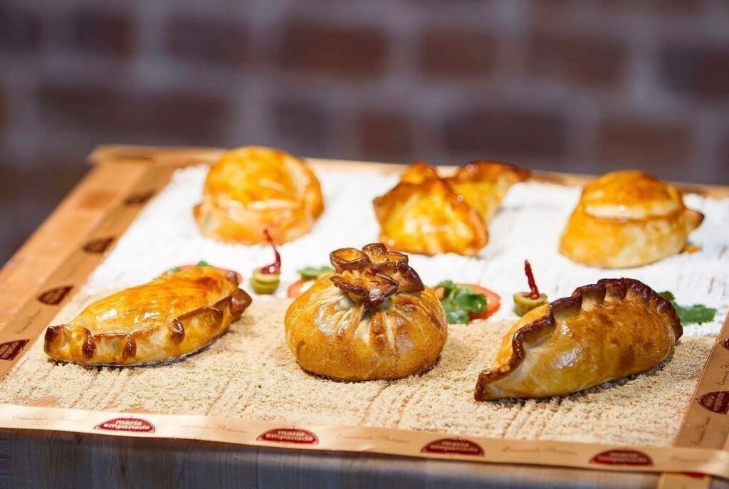 29 Top Lunch Restaurants in Downtown Denver - Delicious Denver Food Tours