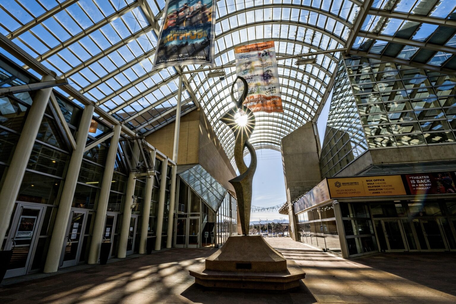 29 Things to Do on 16th Street Mall in Denver - Delicious Denver Food Tours